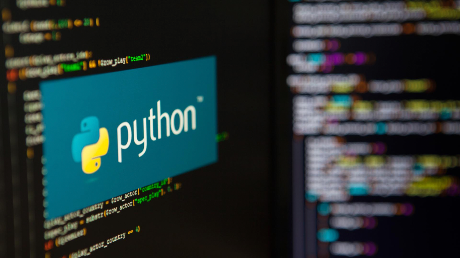 Python, un lenguaje interpretado. - Azul School